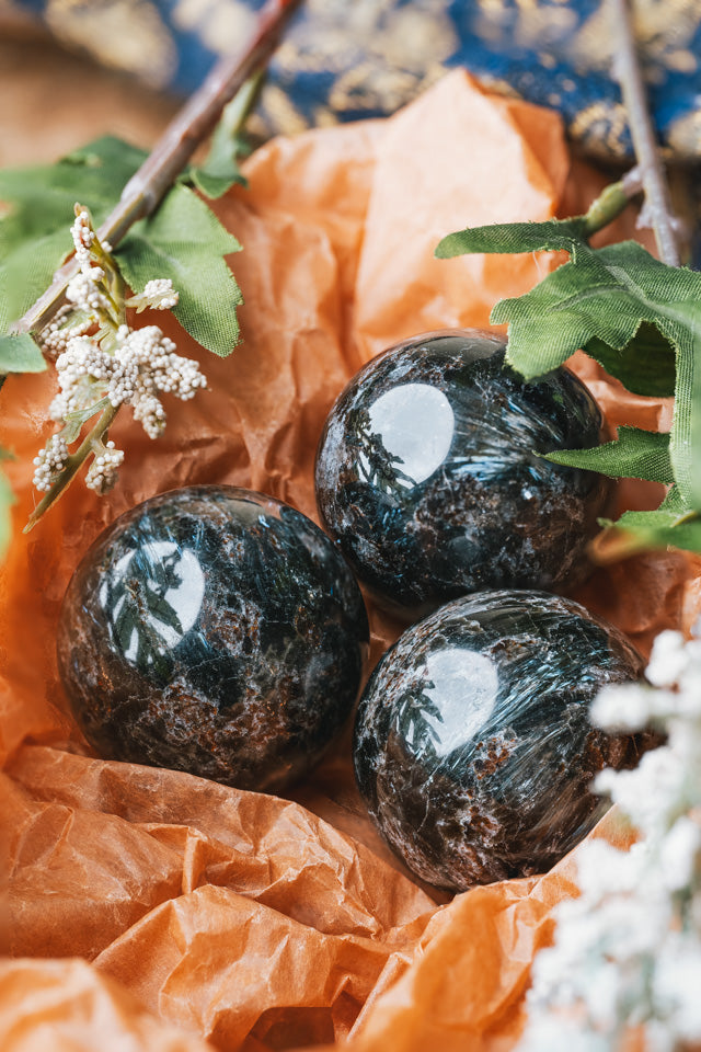 Astrophyllite Sphere – Jade Mystics
